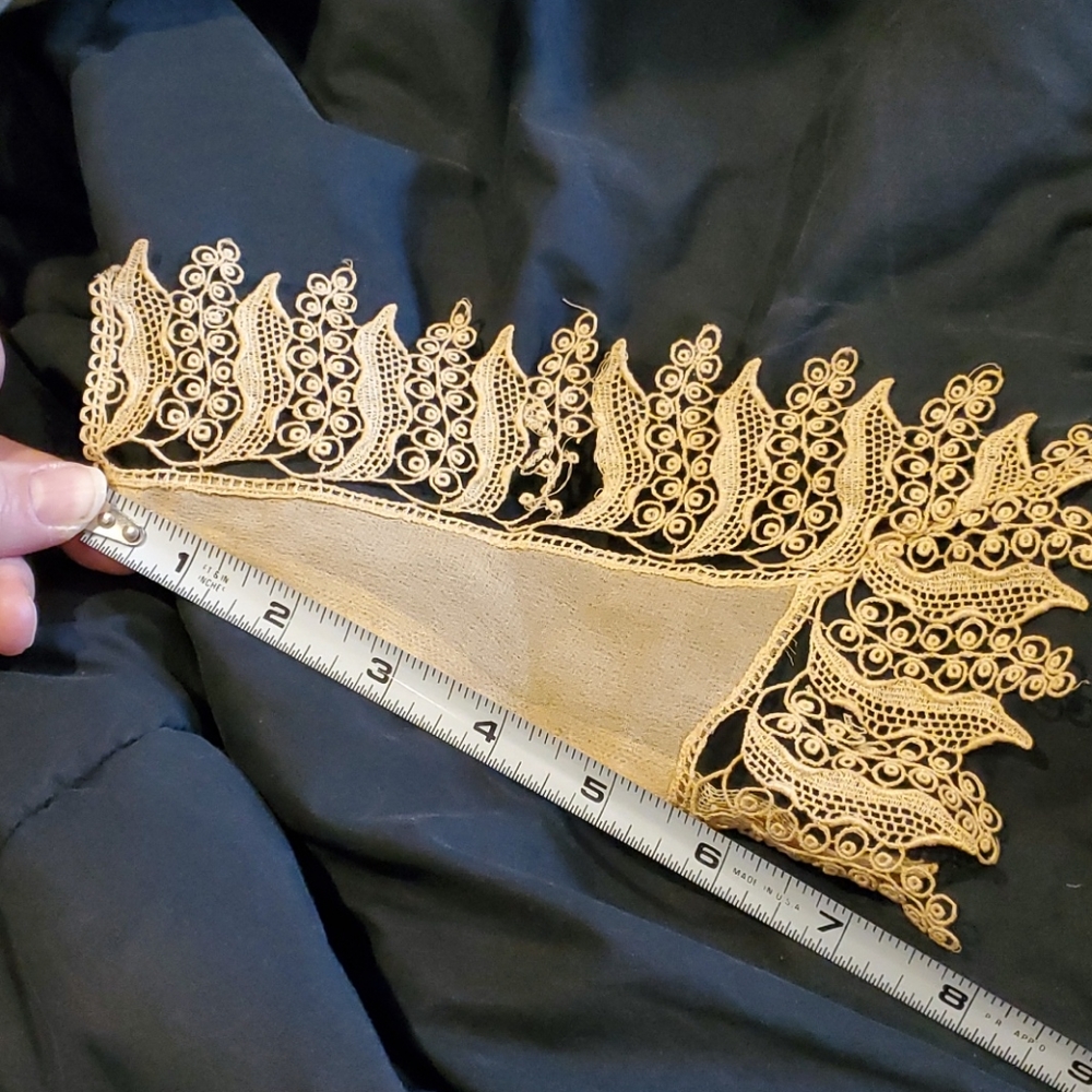 Vintage Lace Dickey And Cuffs. 1950s. - Gem